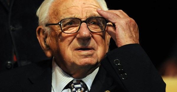 Σερ Νίκολας Γουίντον: Η συγκινητική ιστορία του ανθρώπου που έσωσε 669 ...